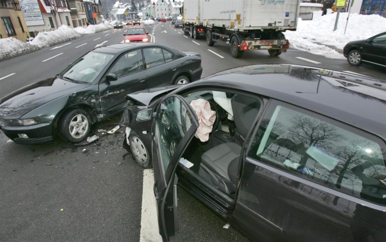 Common Causes for Sideswipe Collisions